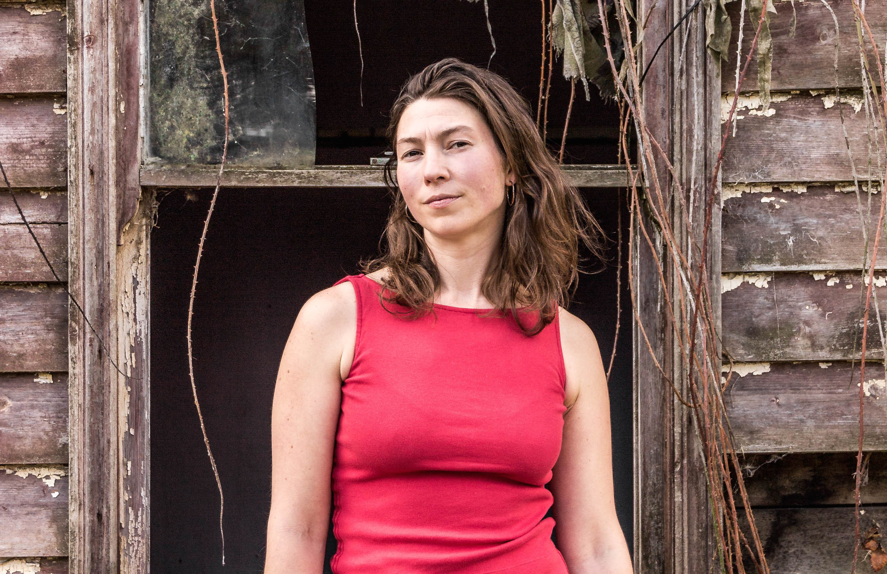 Rae Howell by Anne Skilbeck | CutCommon