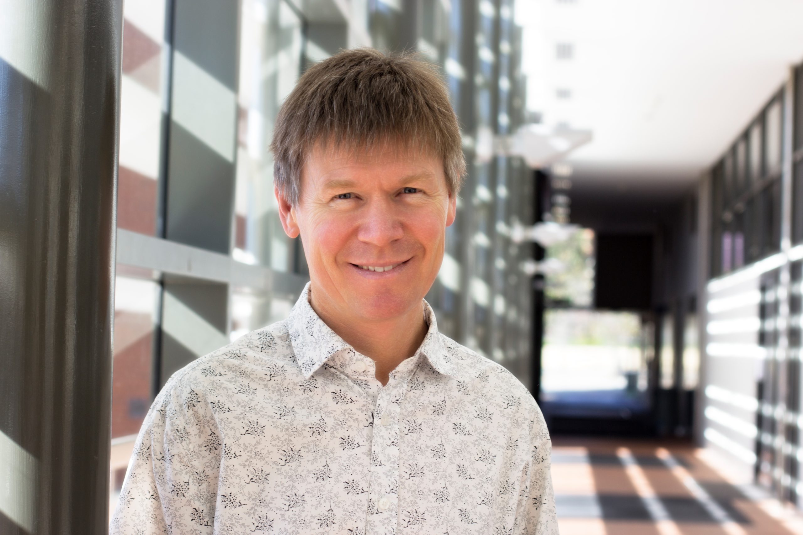 Tim White – 5MB file size | CutCommon