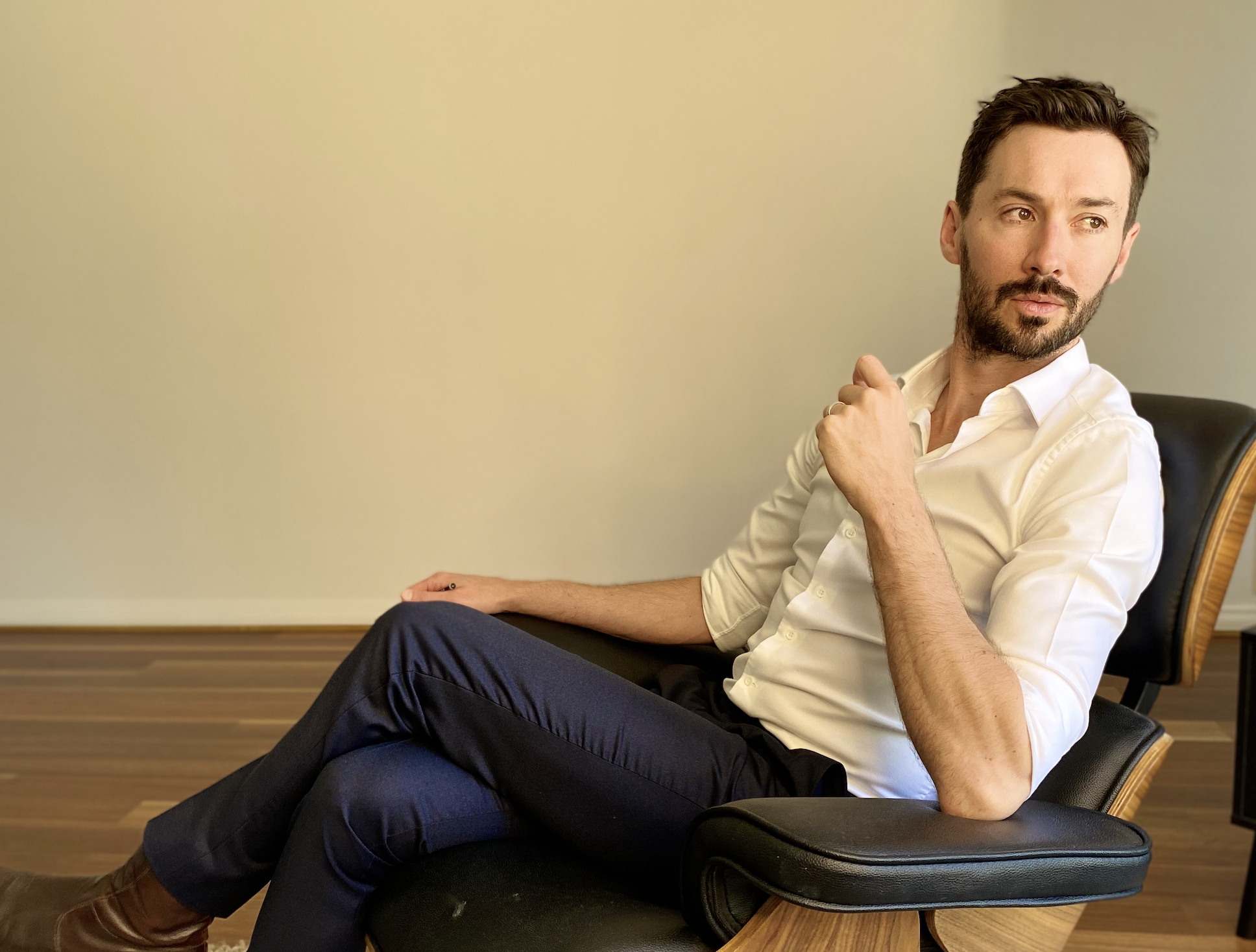 Ade Vincent and Lior are showing why “artists won’t be replaced by AI” | CutCommon