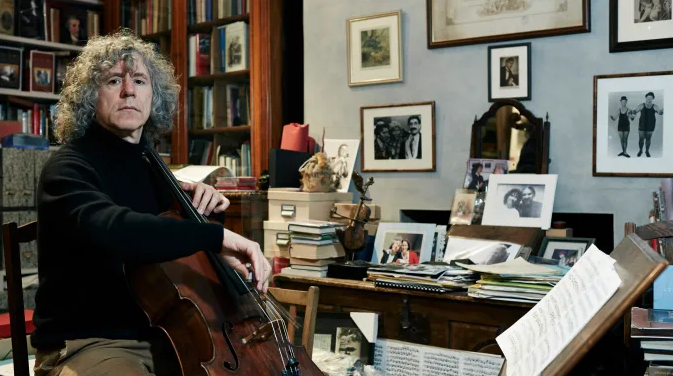 Isserlis by Keith Saunders | CutCommon